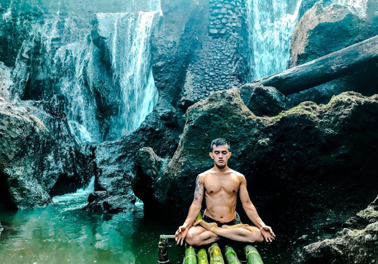 Các Triết Lý Yoga Mà Yogi Nào Cũng Cần Biết - Nguyên Yoga