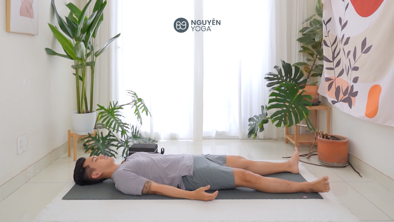 Tư Thế Xác Chết (Savasana): Lợi Ích Và Hướng Dẫn - Nguyên Yoga