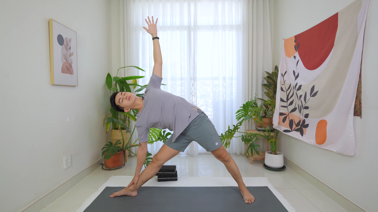 Iyengar Yoga Là Gì? Lợi Ích Của Iyengar Yoga - Nguyên Yoga